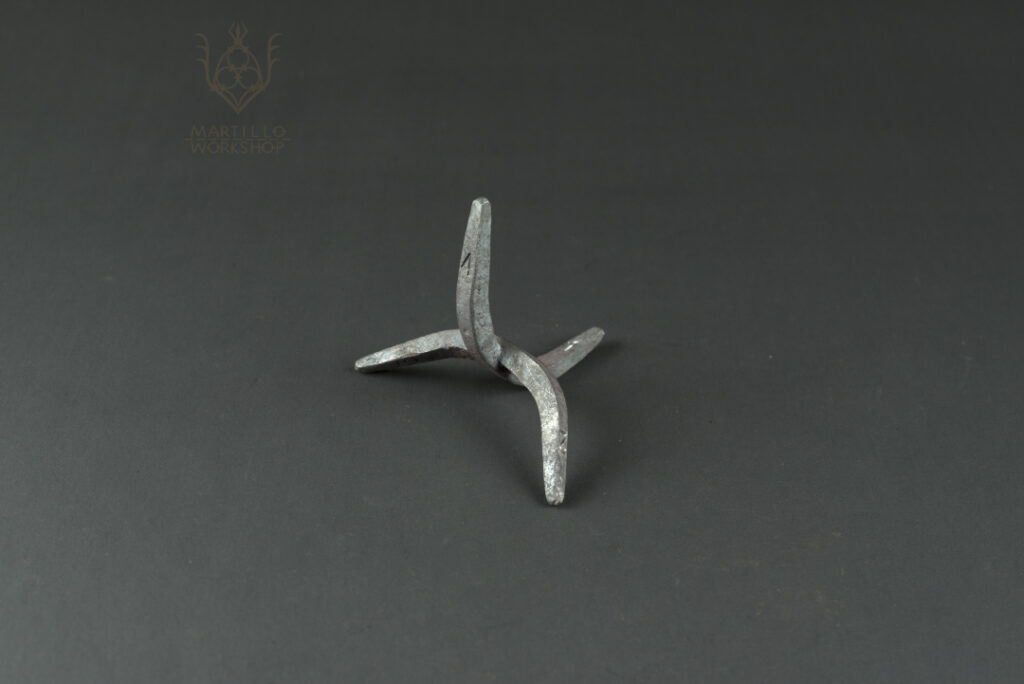 Forged D4 Caltrop Style - Martillo Workshop